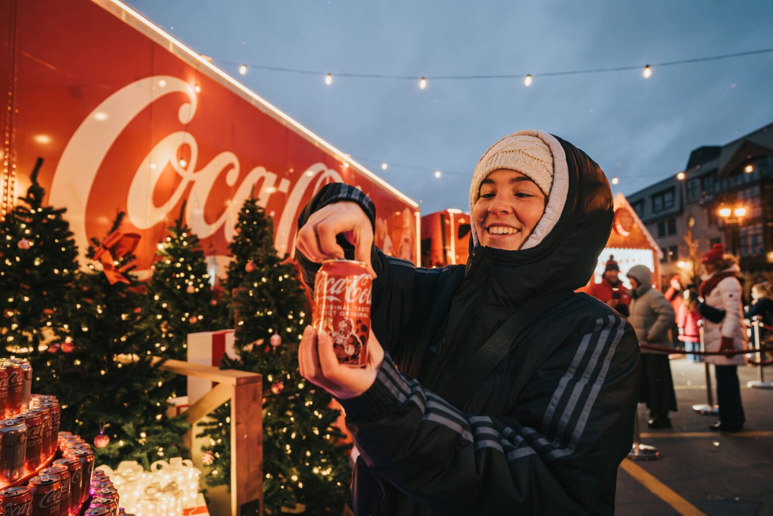 Spreading Holiday Cheer: Behind Coca-Cola’s Iconic Holiday Caravan ...