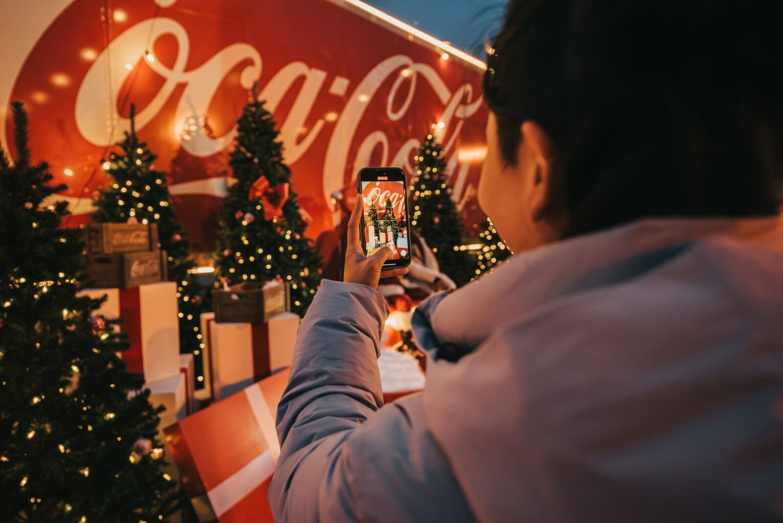 Spreading Holiday Cheer: Behind Coca-Cola’s Iconic Holiday Caravan ...