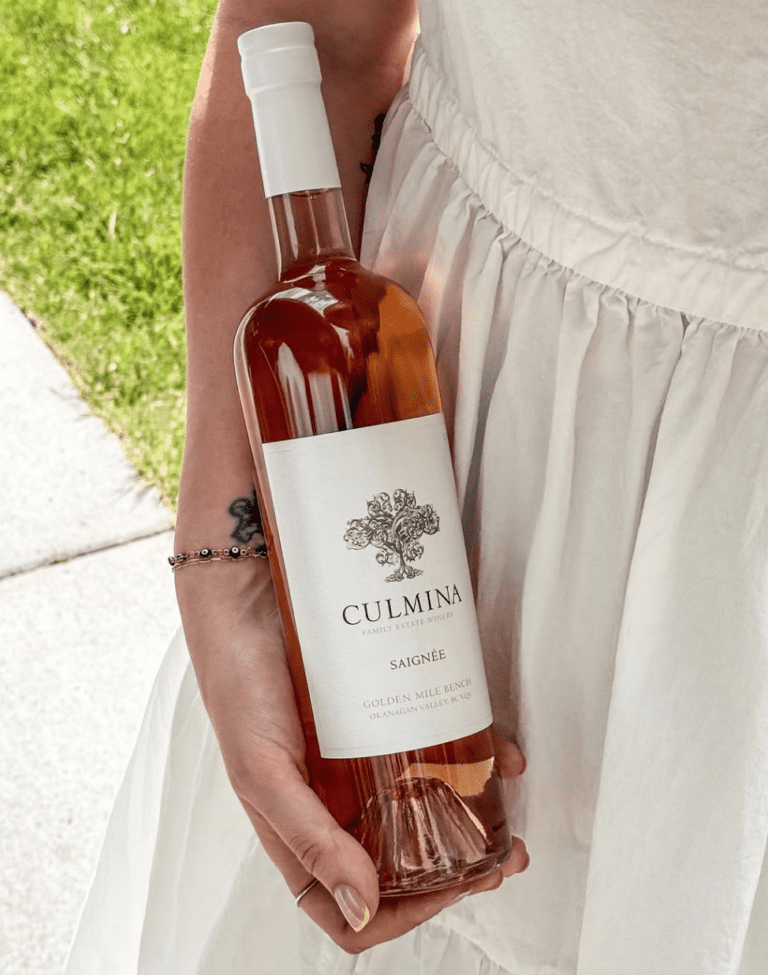 10 Wines To Sip Poolside This Summer - VITA Daily