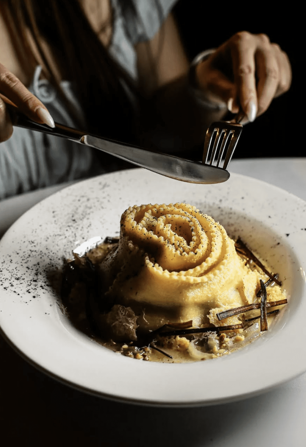 10 Canadian Restaurants That Feel Like A Foodie Trip To NYC - VITA Daily