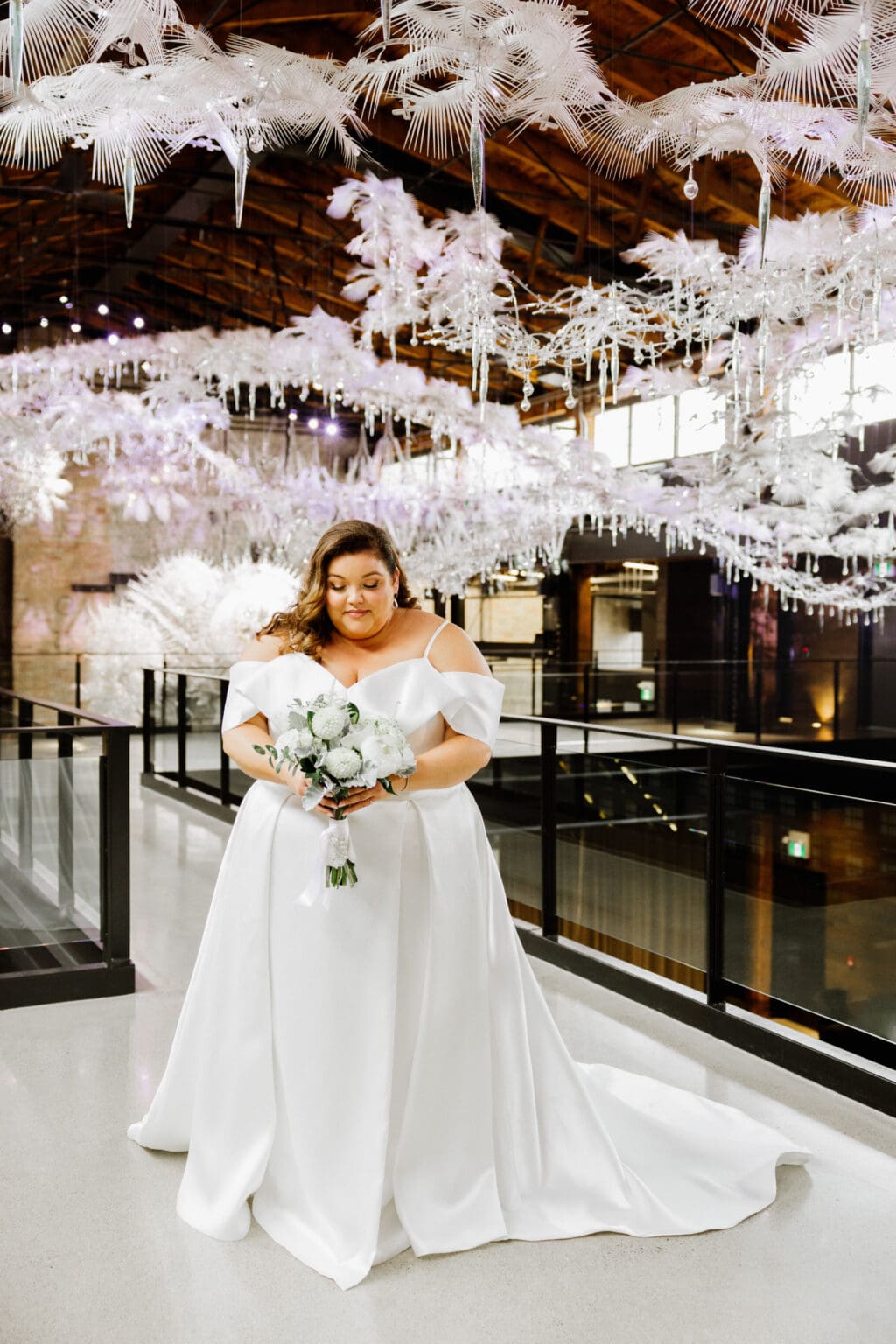 Everything To Know About Consignment Wedding Gowns (+ 5 Boutiques To ...