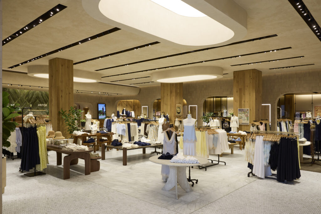 Aritzia Returns Home With The Reopening of Its Historic Oakridge ...